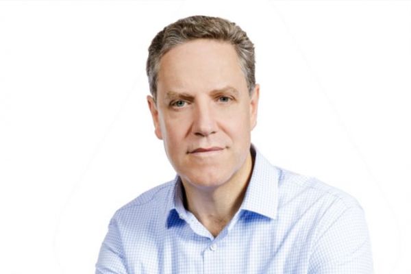 Passation de pouvoir chez Avery Dennison : Deon Stander prend le relais ...